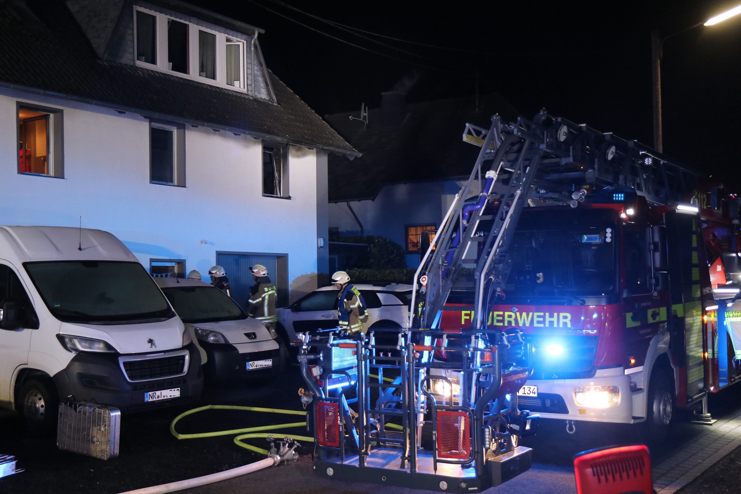 Gebäudebrand – Feuerwehr VG Asbach